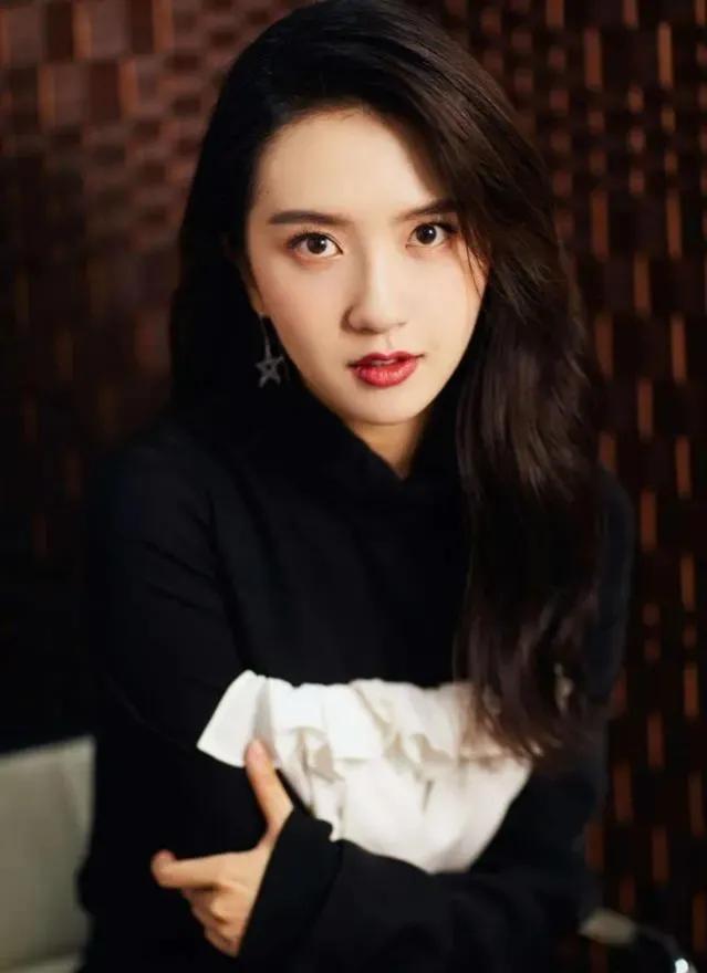Xu Lingyue: Beautiful and beautiful - iNEWS