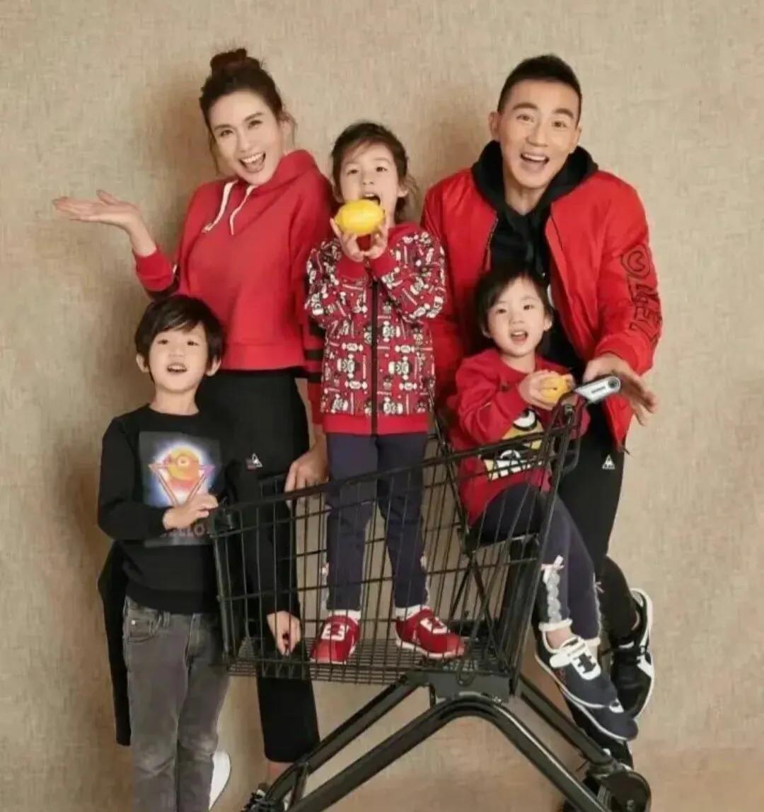 Sober in the world, Liu Genghong's three views are too upright - iNEWS