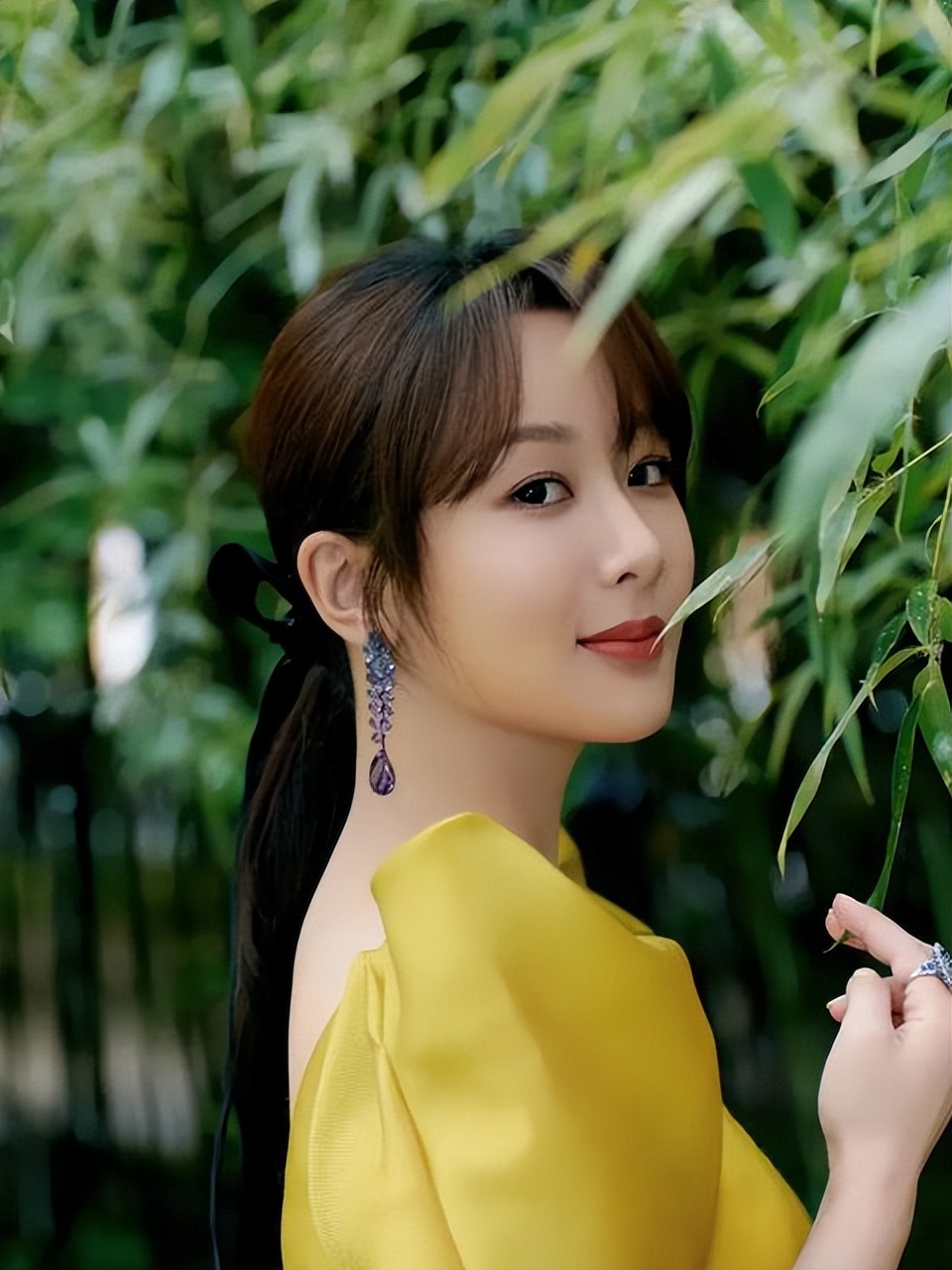 Once persuaded not to be an actor, she became a popular little flower more than ten years later ...