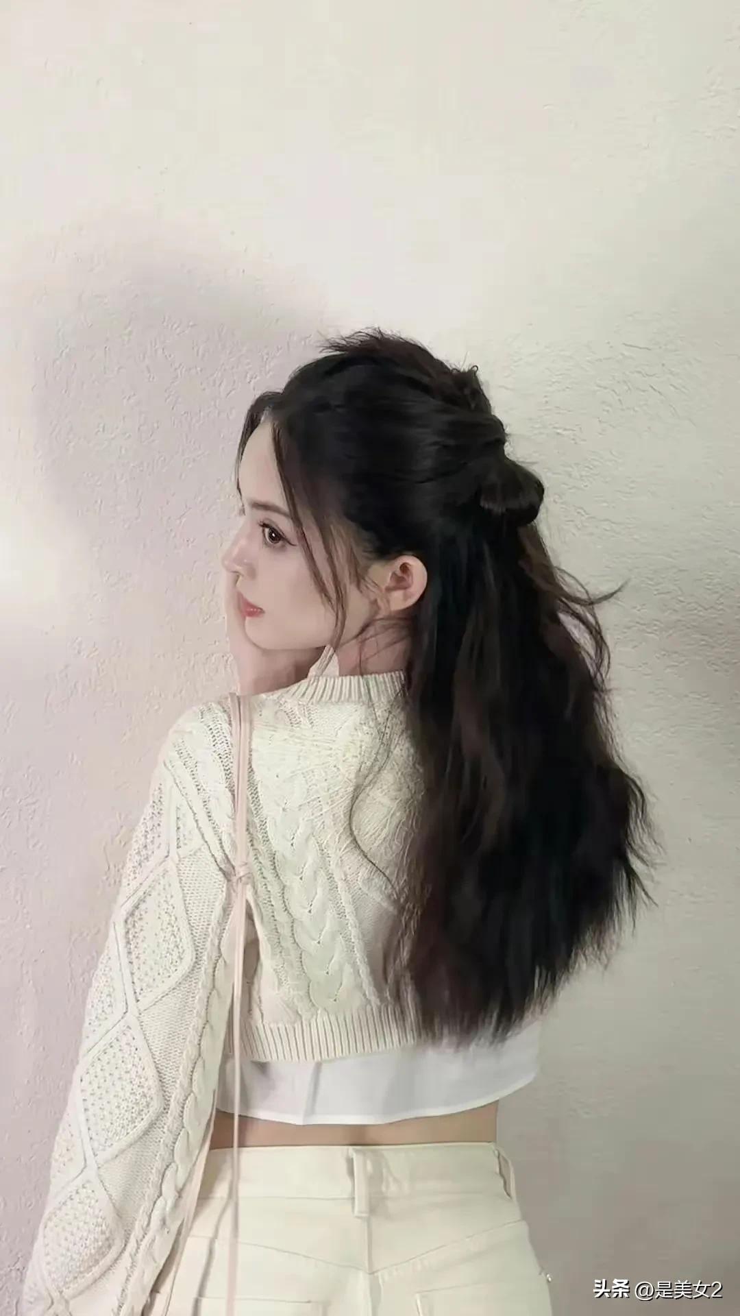 12 frames of beautiful photos of Nazha, each picture is a collection ...