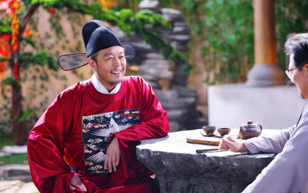Tong Ruixin, Zhang Tielin, Lu Yi and Sun Li are in the same frame. They ...