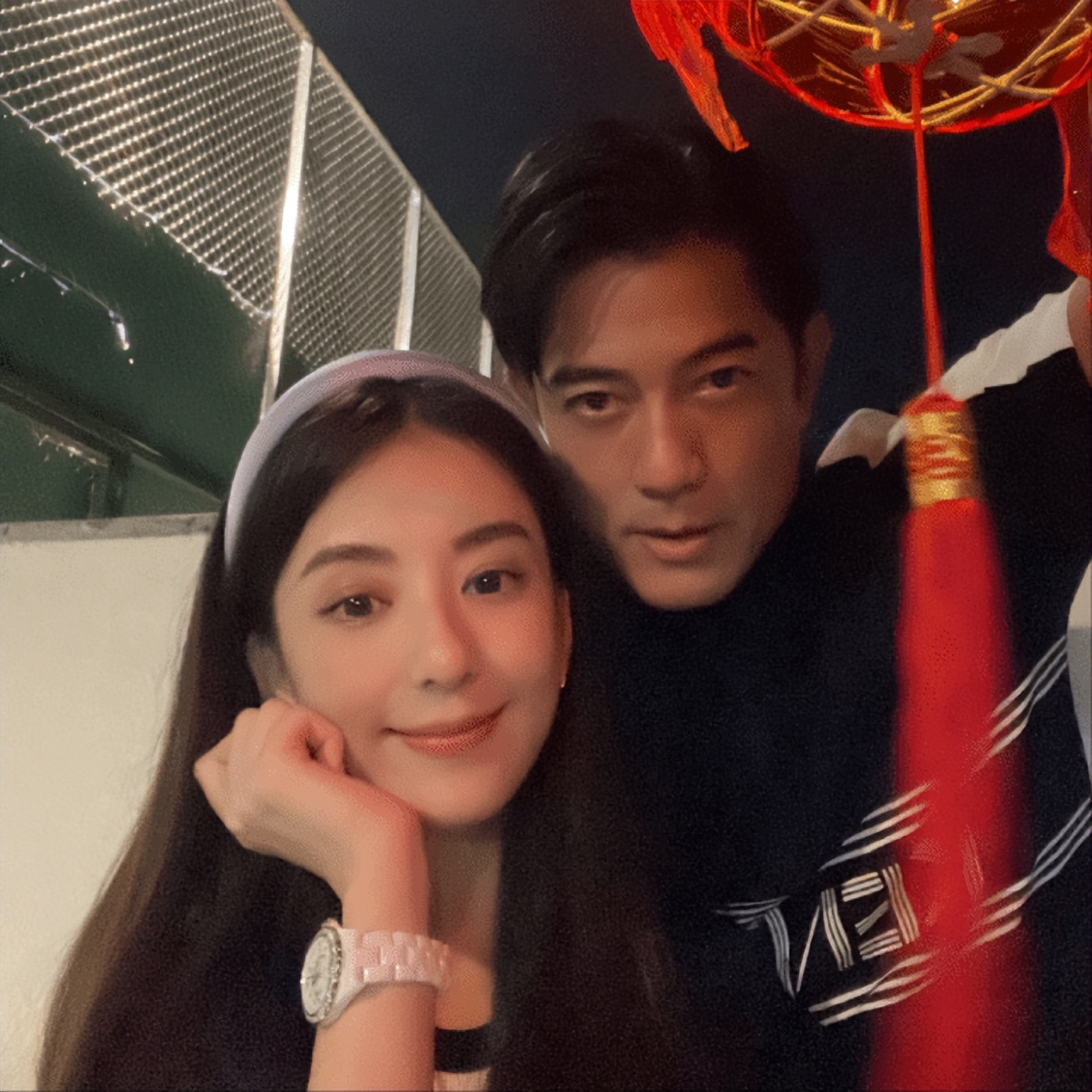 Aaron Kwok's wife Fang Yuan celebrated her birthday with champagne in ...