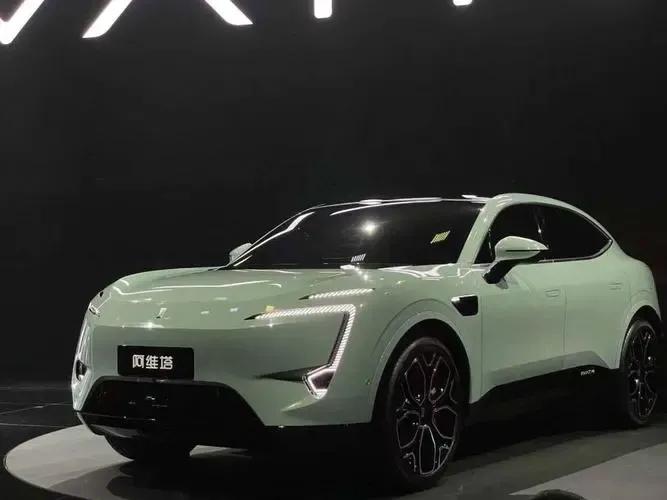 Huawei cars are here!Lidar + Harmony system + 5G unmanned driving - iNEWS