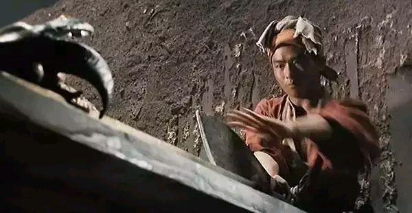 These two weapons of incredible power in "New Dragon Inn" add a lot to ...