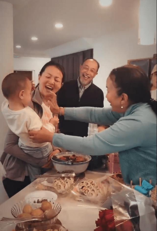 Lu Liping and Sun Haiying celebrate their birthday in the United States ...