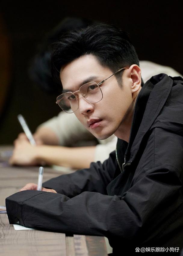 Stills of "Detective 8" Case 12: Yang Rong looks extravagant, Zhang ...