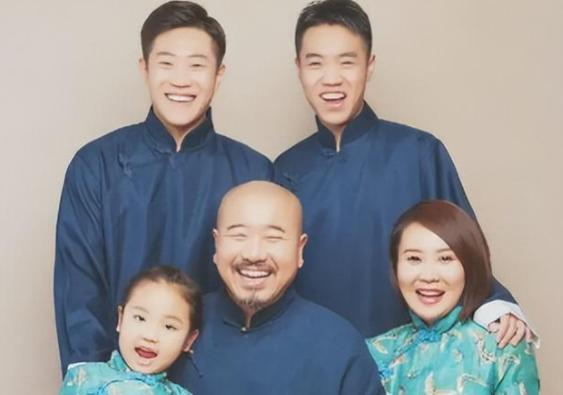 Liu Neng's wife, Li Lin, posted a family photo, and was accused of not ...