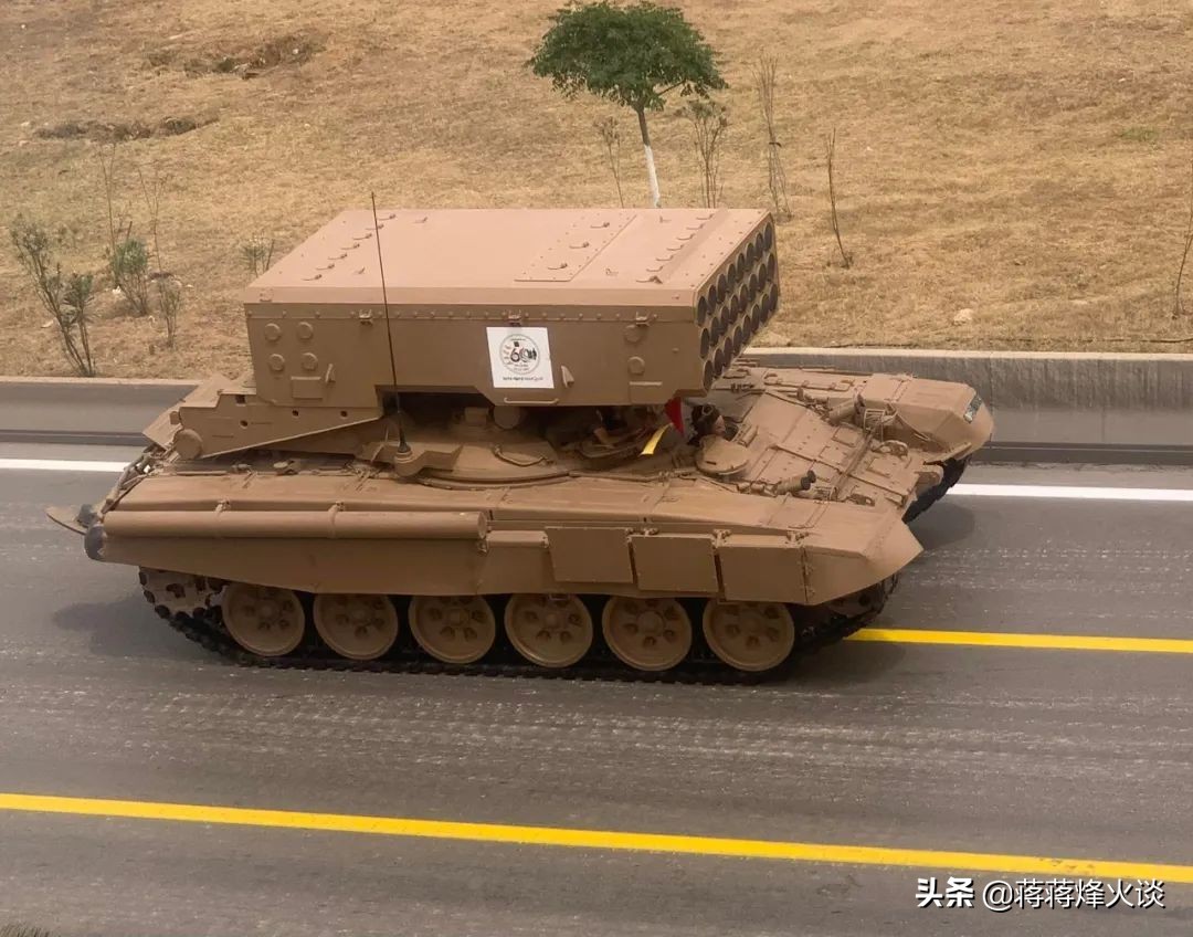 Algeria's modified T-62 participated in the military parade, and the ...