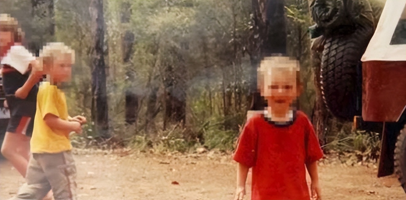 I gave birth to my mother, and my grandma and I are sisters. The ...