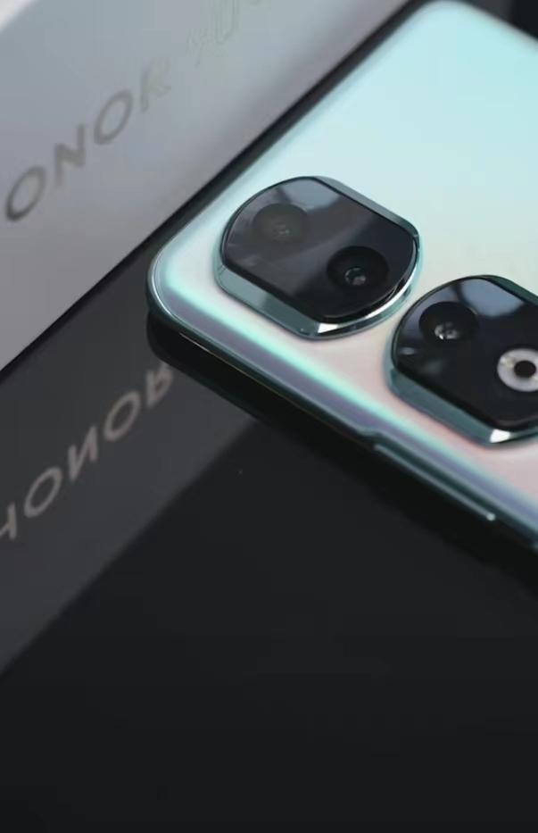 The difference between the same 200-megapixel Honor 90 and Honor 90pro ...