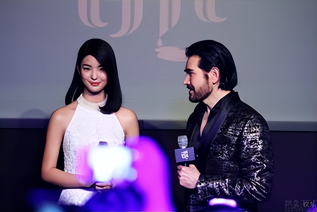 Fei Xiang, 62 years old, has no wife and children, and this night in the Greater Bay Area, he ...