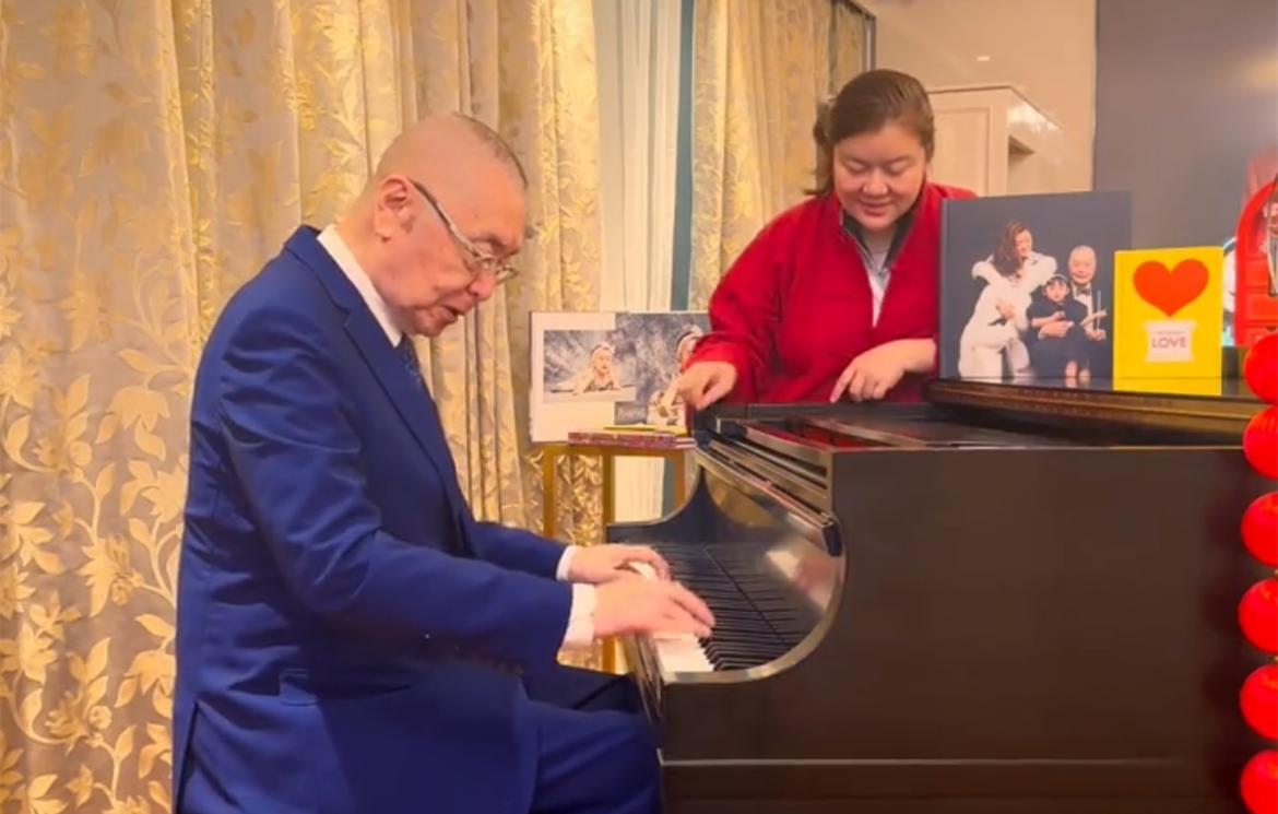 Piano master Liu Shikun's family reveals the secret of their happy New ...