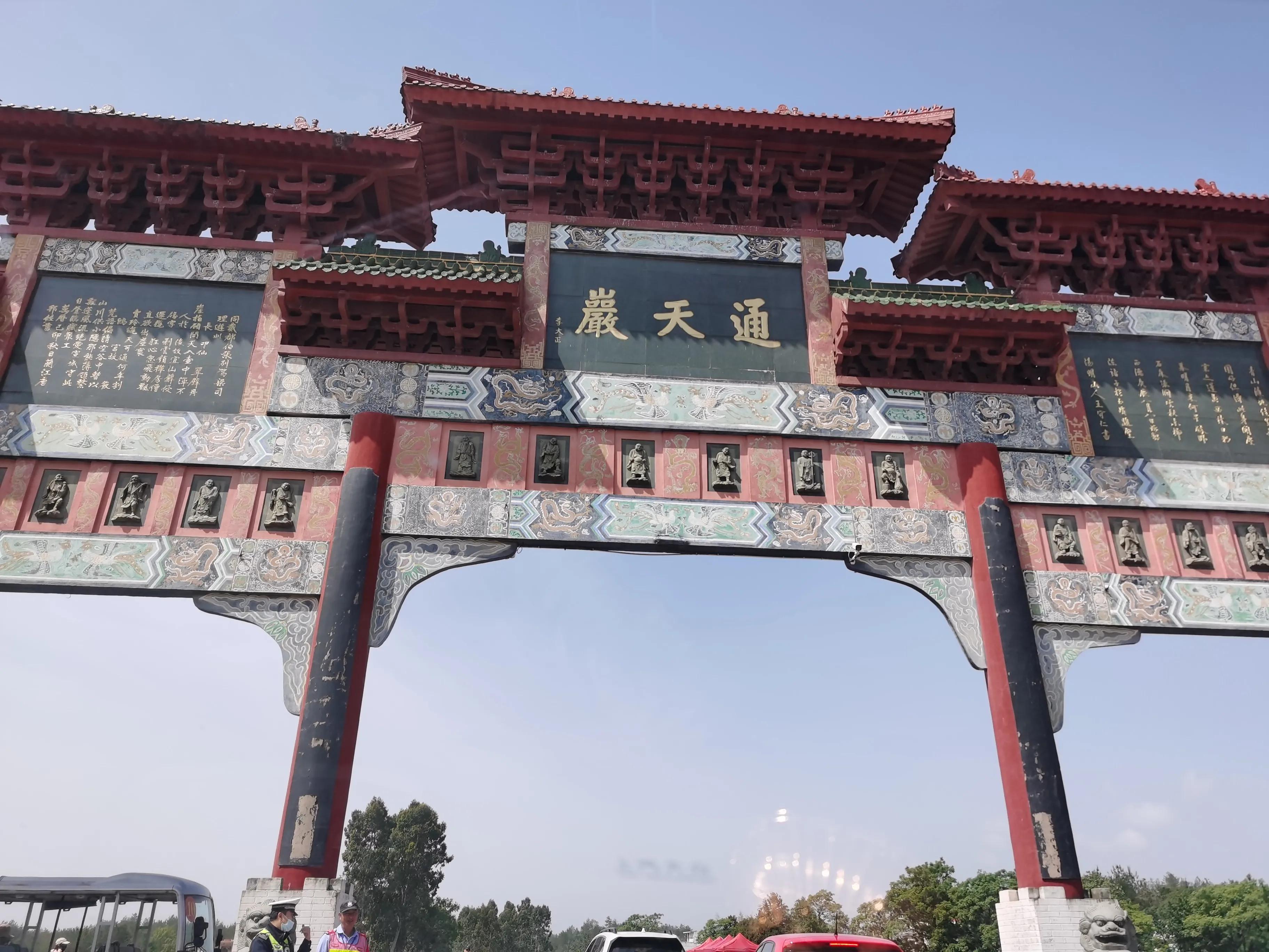 Beautiful Ganzhou, the first grottoes in the south of the Yangtze River ...