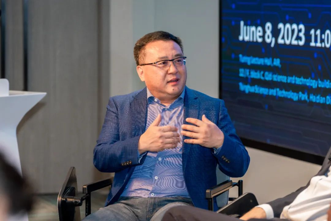 Prof. Max Tegmark & David Krueger talk about the impact and risks of AI ...