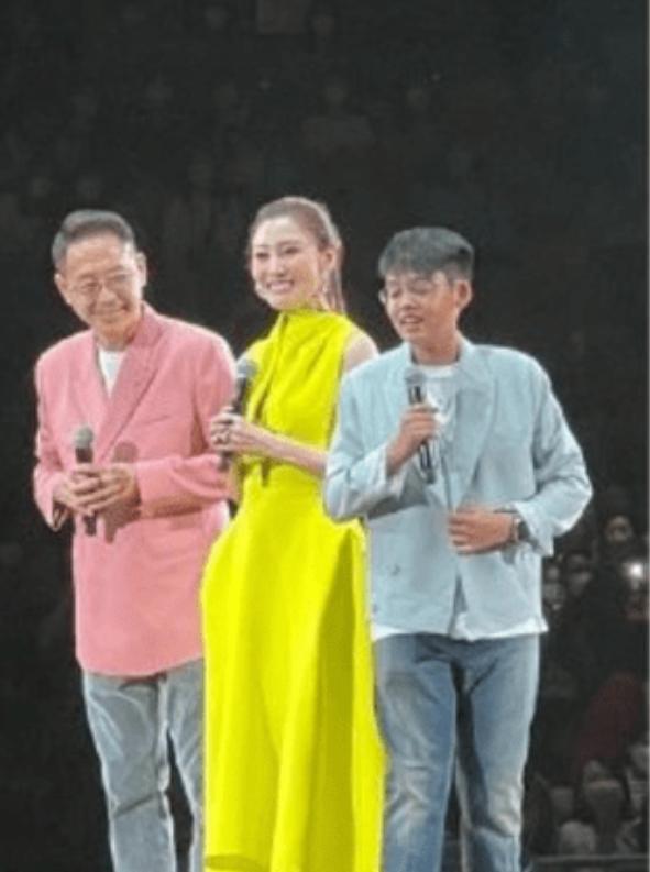 52-year-old Li Jiaxin appeared in a big change, with a thin body and ...