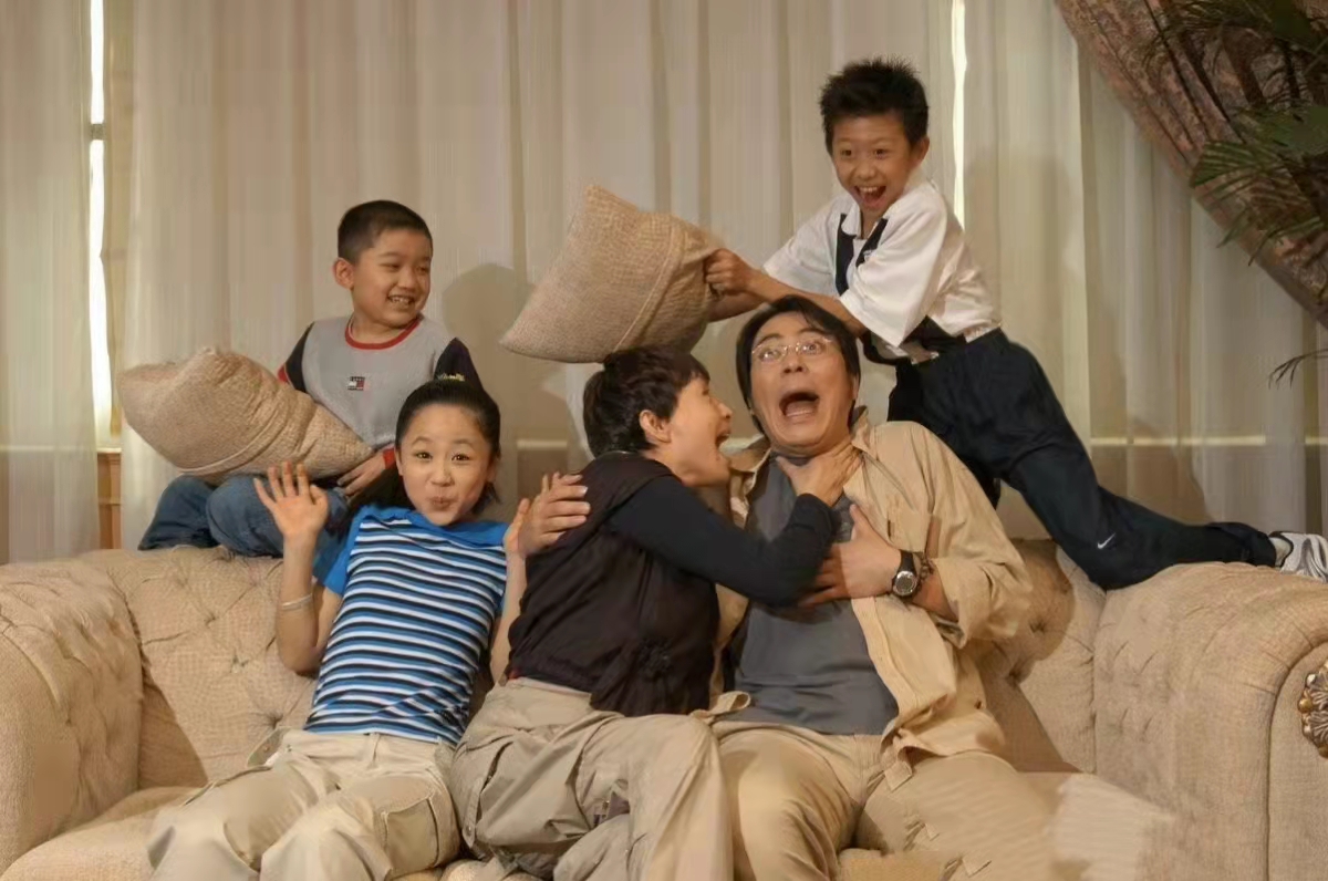 The 17th anniversary of the broadcast of "Family with Children", the handsome young man You ...