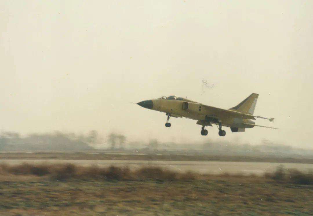 In 1988, the Flying Leopard fighter encountered a major failure during ...