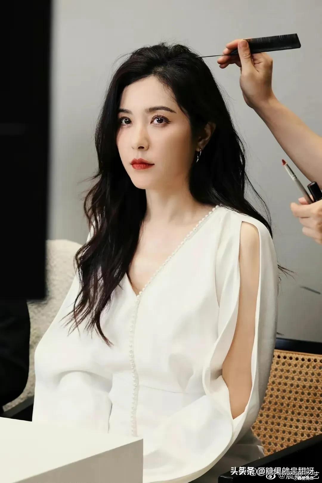 Goddess Zeng Li is so beautiful - iNEWS