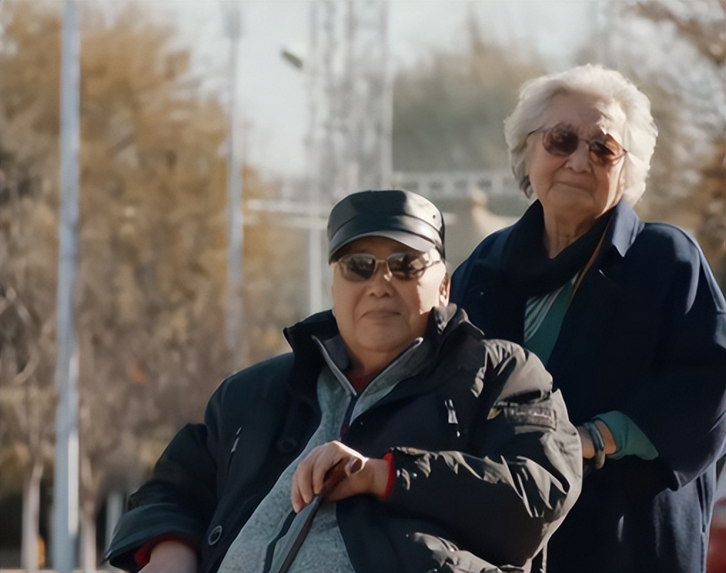 In this relationship that spans time and space, facing the test of ...