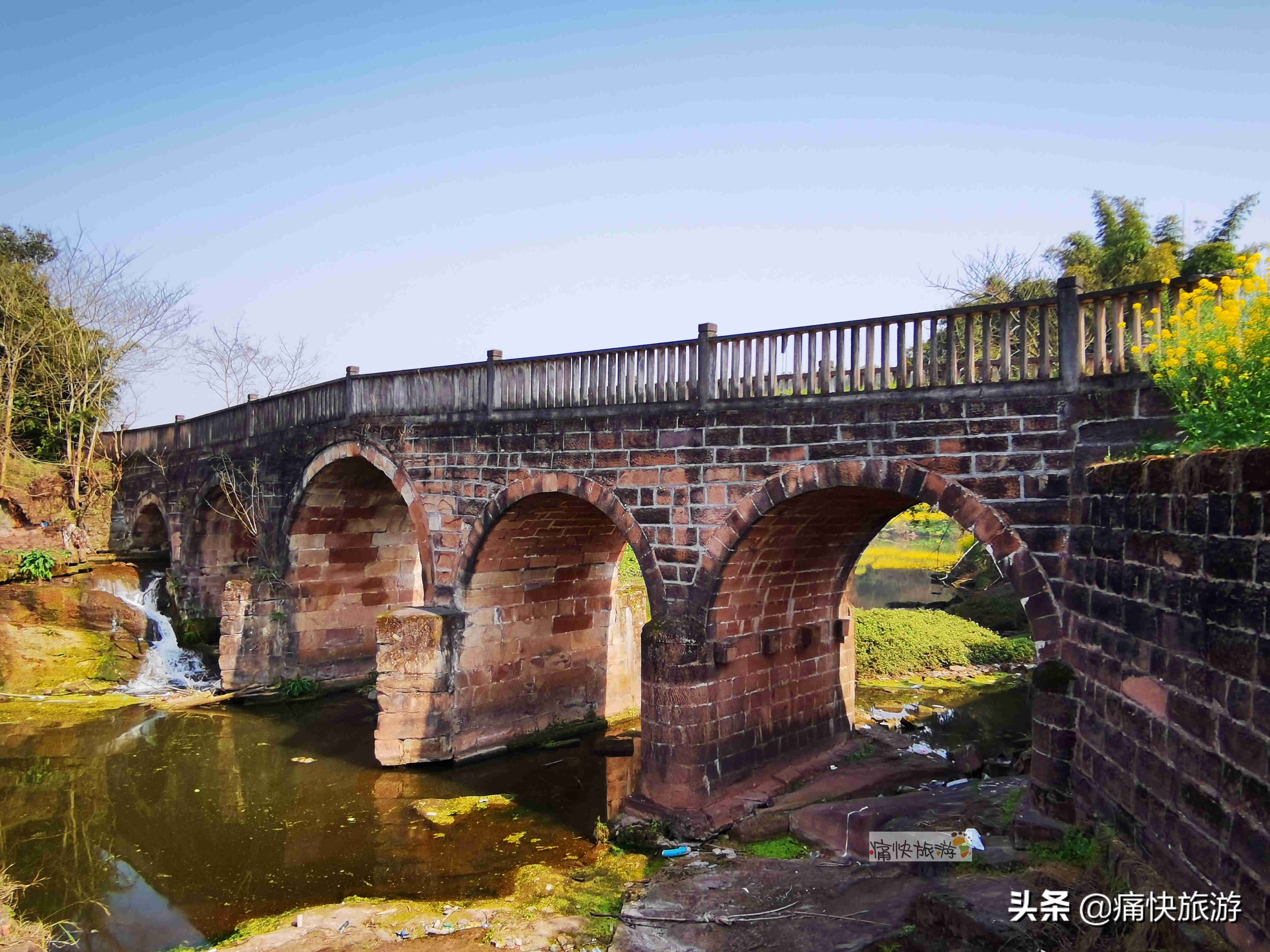 Visit the Fushun Aoxi Bridge, a historical building in Zigong - iNEWS