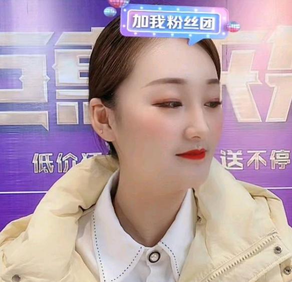 Chen Yanan is "rebirth from the ashes" and returns to live selling ...