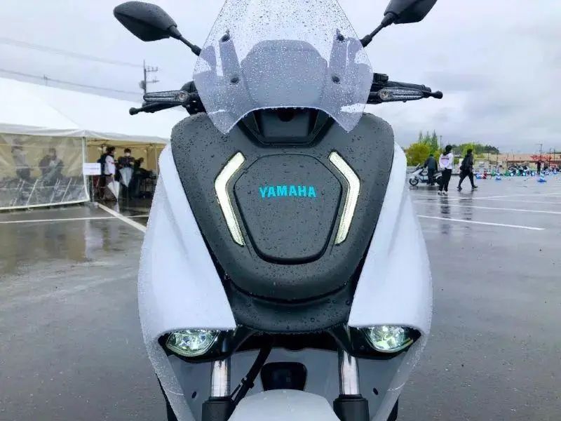 Electric NMAX? Yamaha electric motorcycle E01 road test exposure! - iNEWS