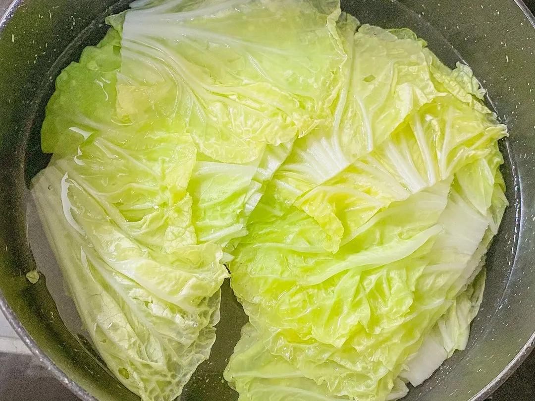 Meat Stuffed Cabbage Wraps – A Great Way to Use Up Cabbage - iNEWS