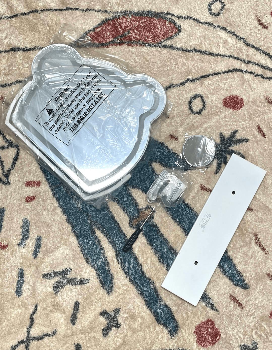 I admit, I've changed my mind about vanity mirrors - iNEWS