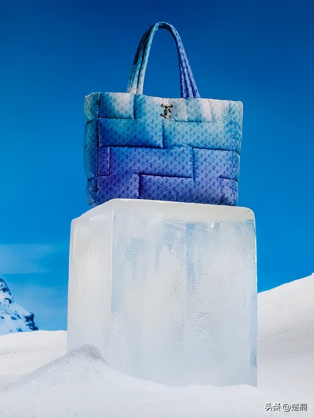 Hungarian supermodel Barbara Palvin, Jimmy Choo's 2022 new ski product ...