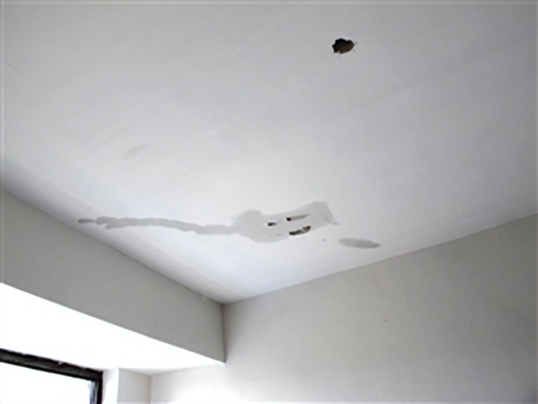 How to deal with water seepage in the ceiling? The way to save worry ...