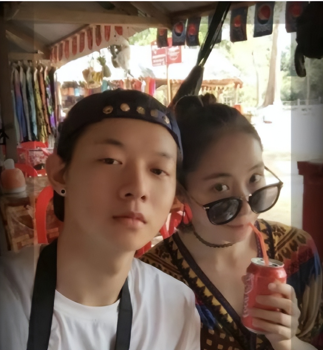 Suspected comeback after being exposed to a new relationship? Huo Zun ...