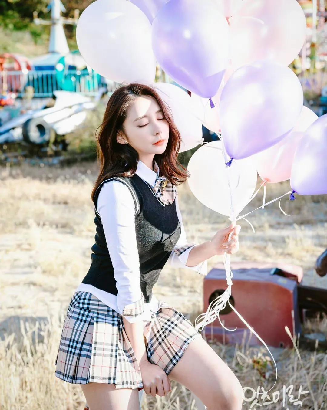 Xu Hanbi's multiple mix and match show - iMedia