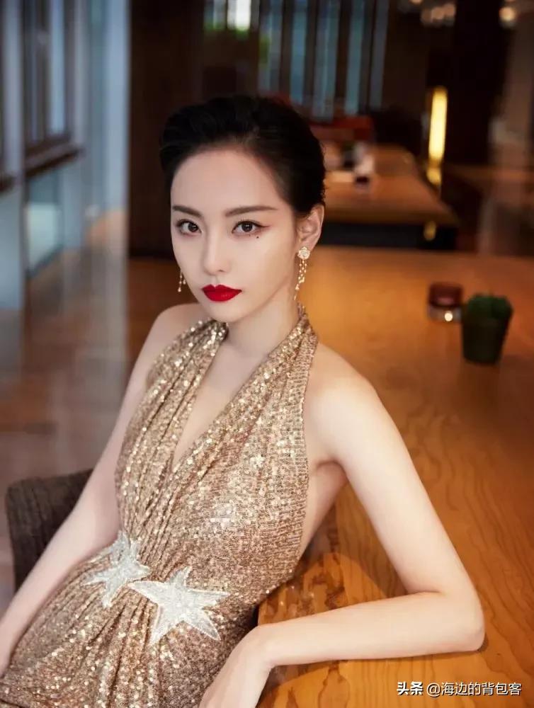 Mainland beautiful actress - Zhang Jia Ni - iNEWS