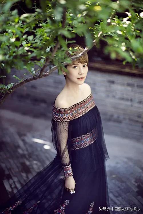 Movie star Haiqing - amazing photo - iNEWS