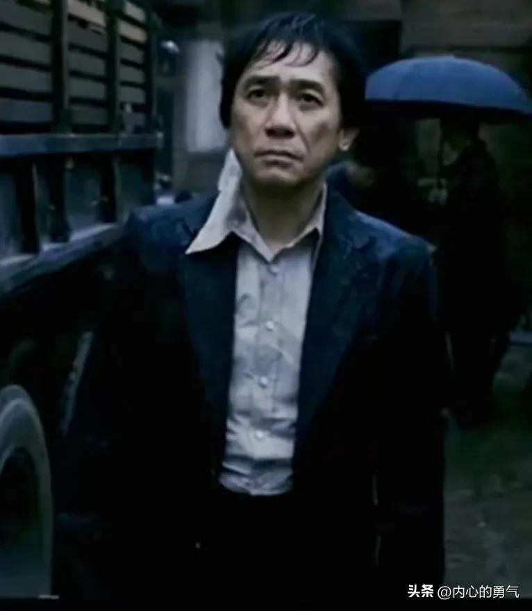 "Hidden Blade" Review - iNEWS