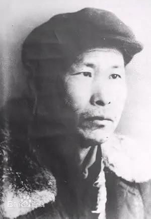 Yi Shui eulogizes heroes through the ages, and the monument will last ...