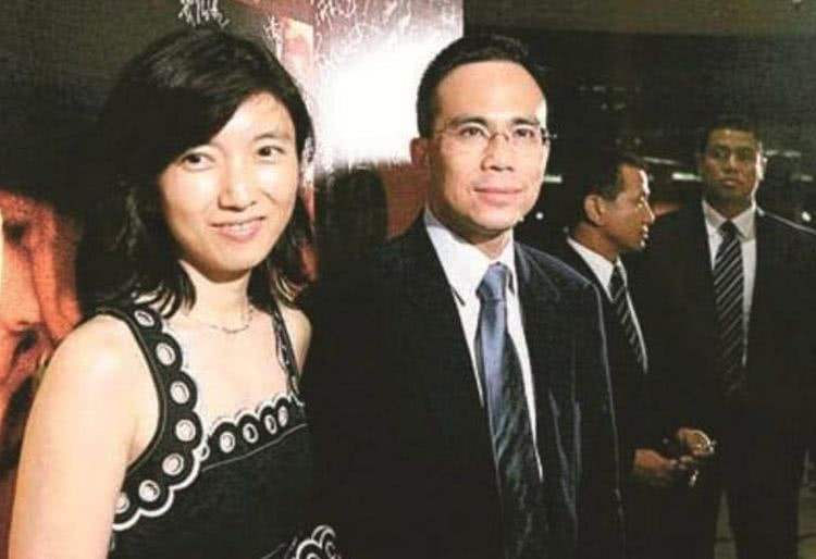 The only hostess of the Li Ka-shing family, why is Wang Fuxin?She ...