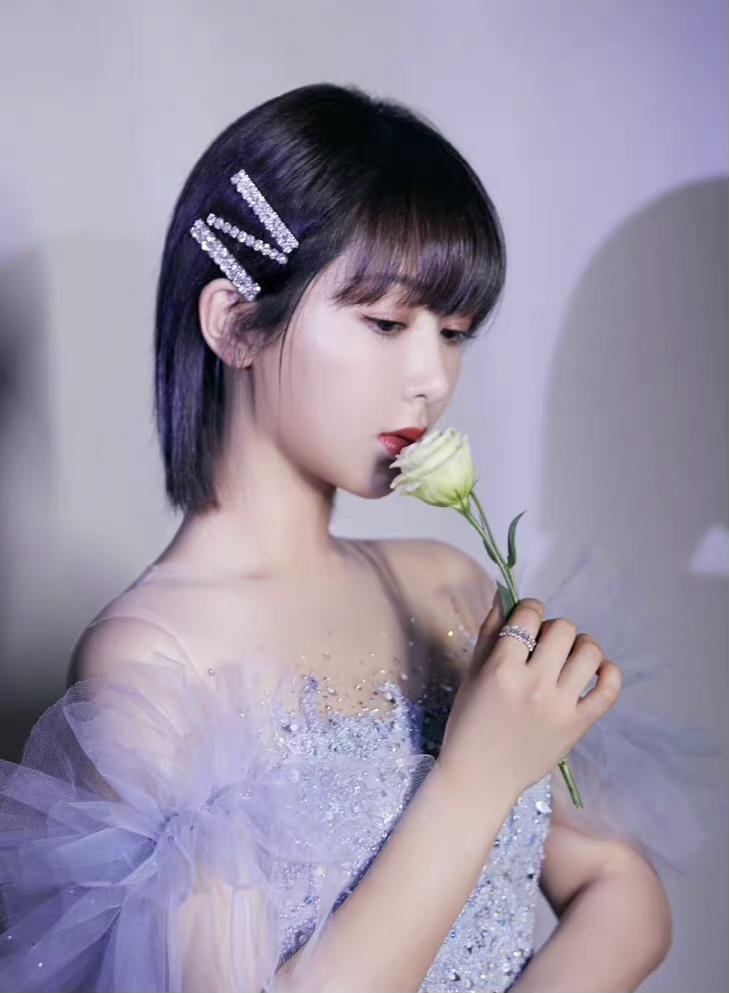 Little Gossip, Wang Hedi, Yang Zi, Meng Meiqi - iNEWS