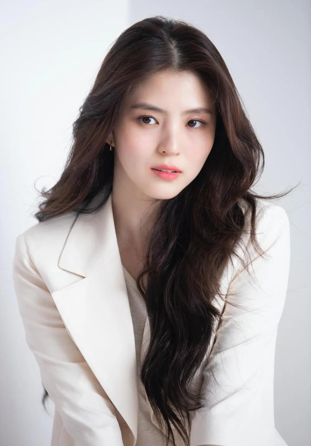 Han Suxi's beautiful pictures - iNEWS