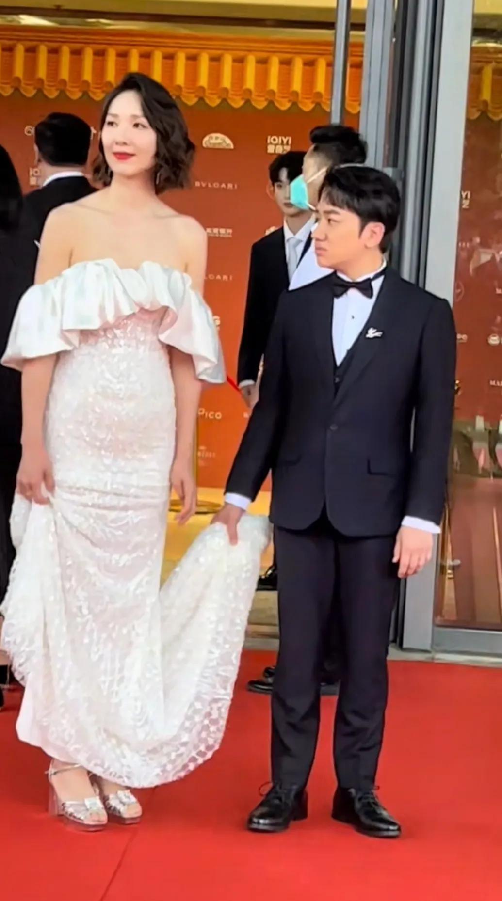 Wang Zulan and his wife appeared at the Beijing Film Festival. The ...