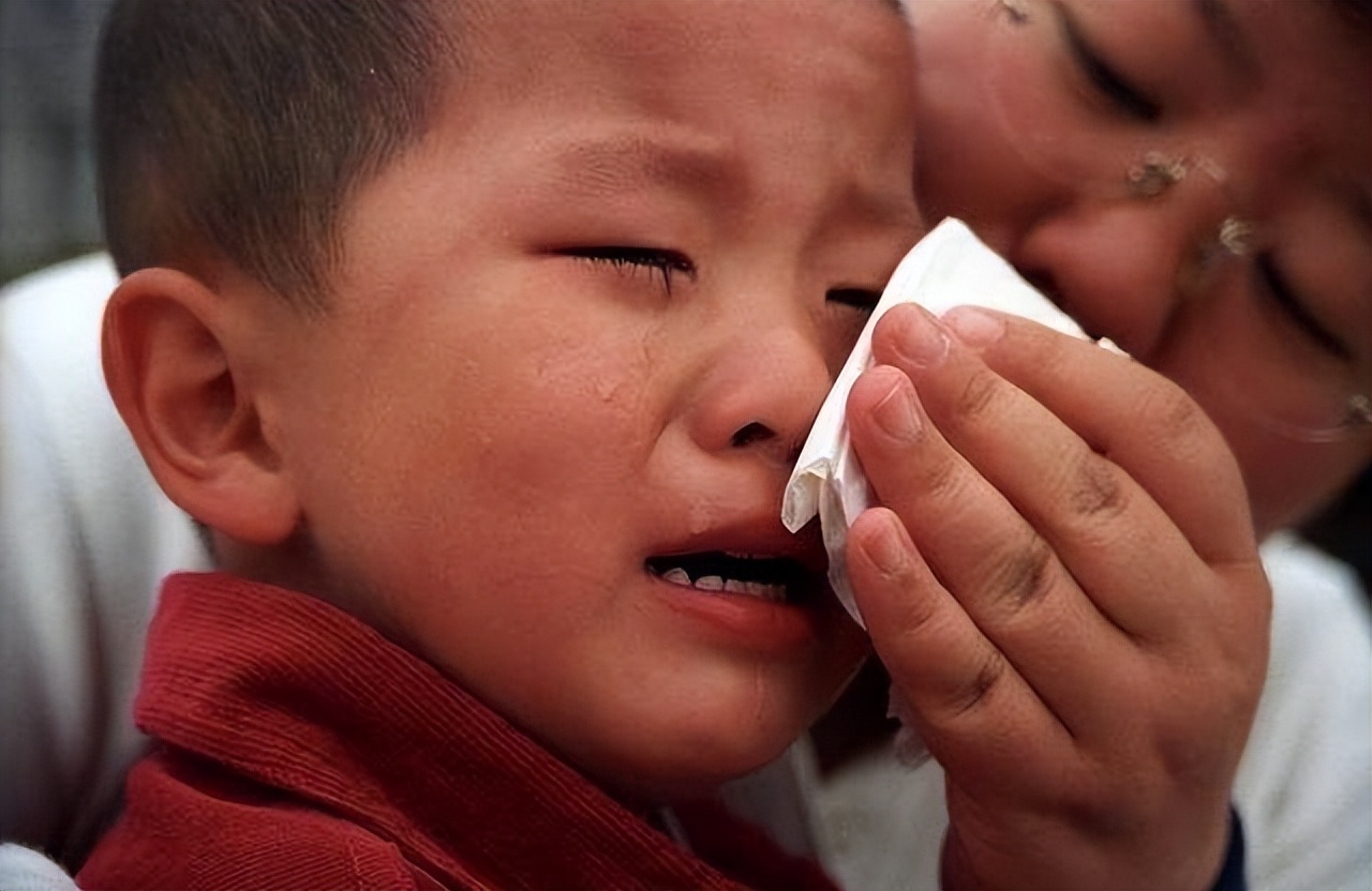 The child is crying and fussing at every turn, beating or reasoning?4 ...