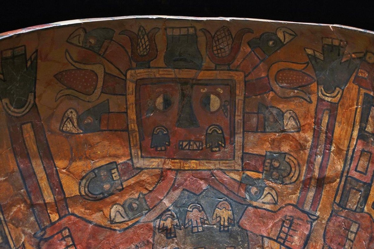 What role did the social structure of the Nazca civilization play in ...