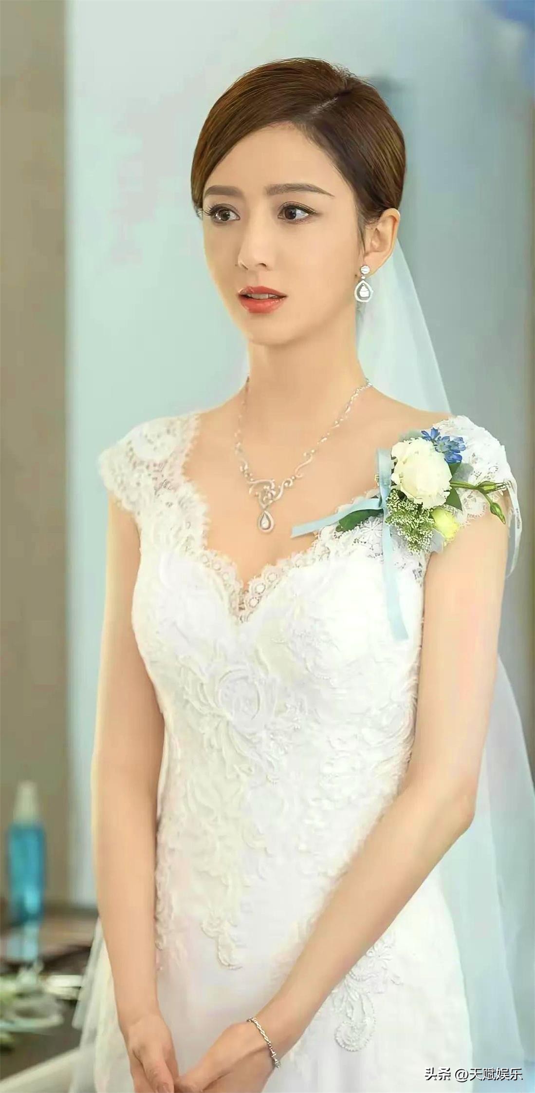 Film and television actress and dancer Tong Liya's beautiful photo (1) - iNEWS