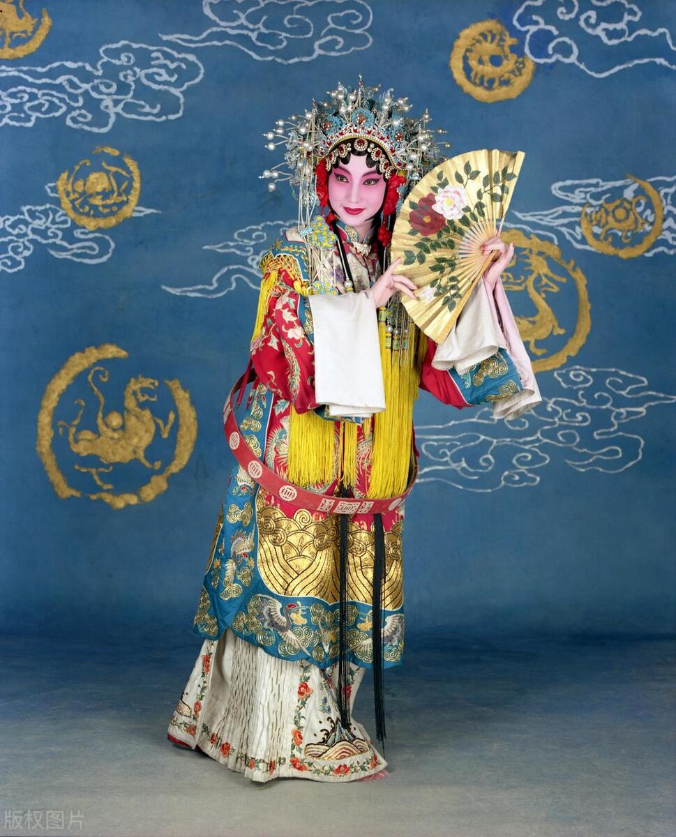 Why do some people say that Peking Opera is the play of eunuchs in the ...