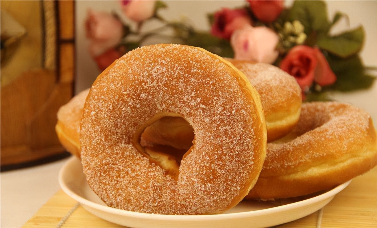 If you want to eat donuts, you don't need to buy them. The chef will ...