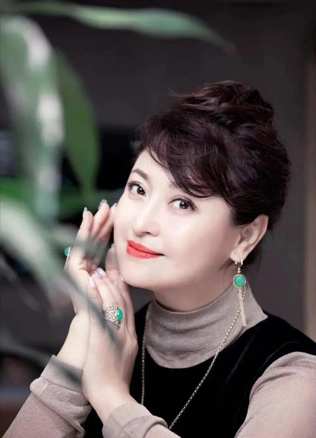 Actor Wang Luyao - iNEWS