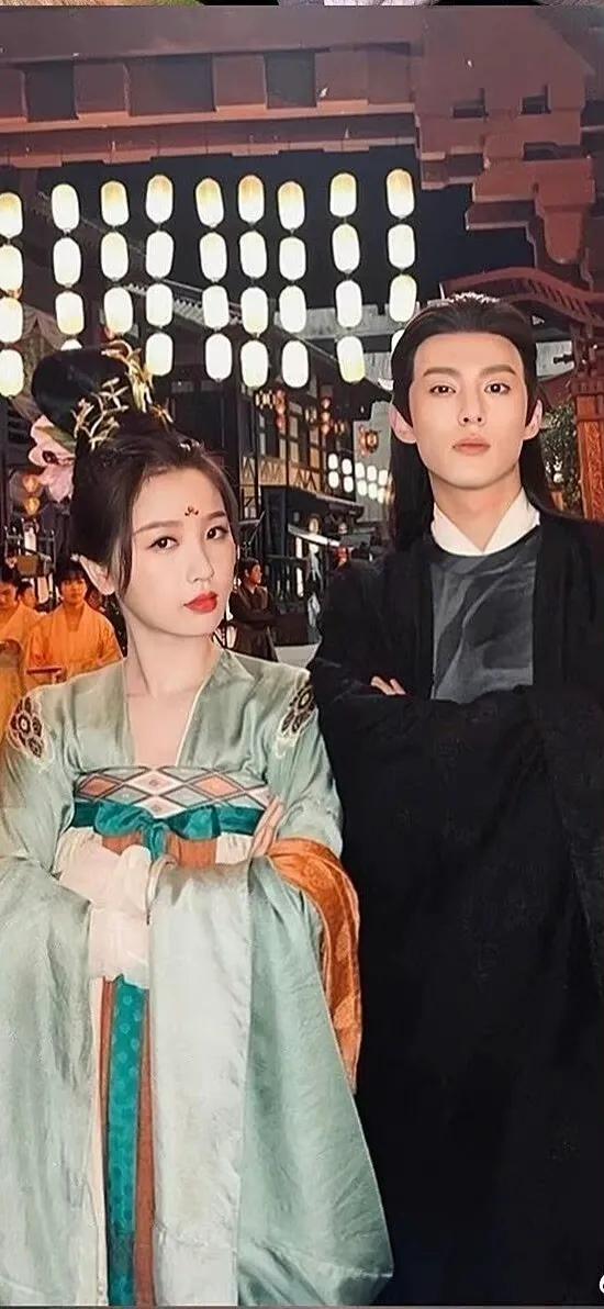 Wang Hedi and Yu Shuxin's wallpaper - iNEWS