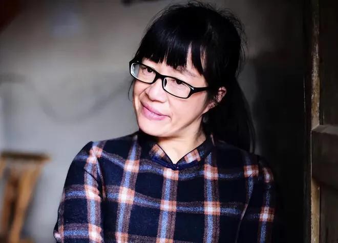 Analysis of Yu Xiuhua's "I Love You": A humble woman, a fearful love ...