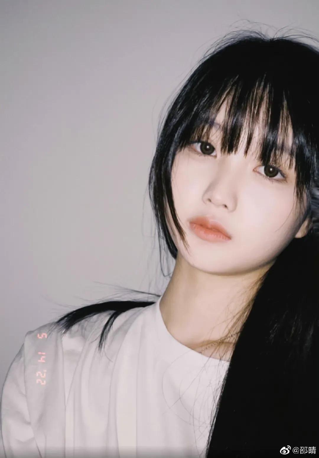 Shao Qing, 21, looks sweet and pure, 14 years younger than Zhang Jiani ...