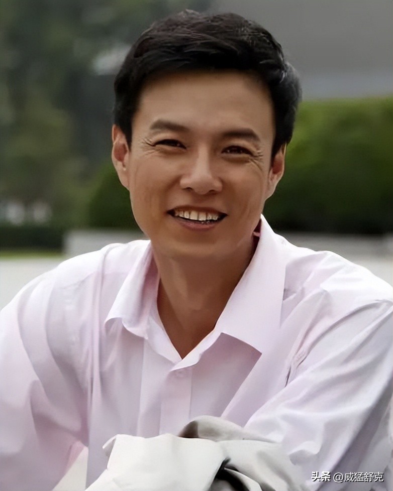 47-year-old actor Zhu Tie: Accompanying his mother to defeat breast ...